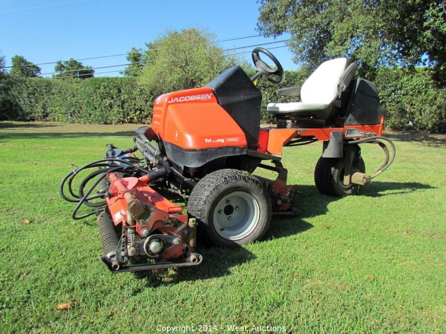 West Auctions - Auction: Golf Course Landscape Equipment ITEM: Jacobsen ...