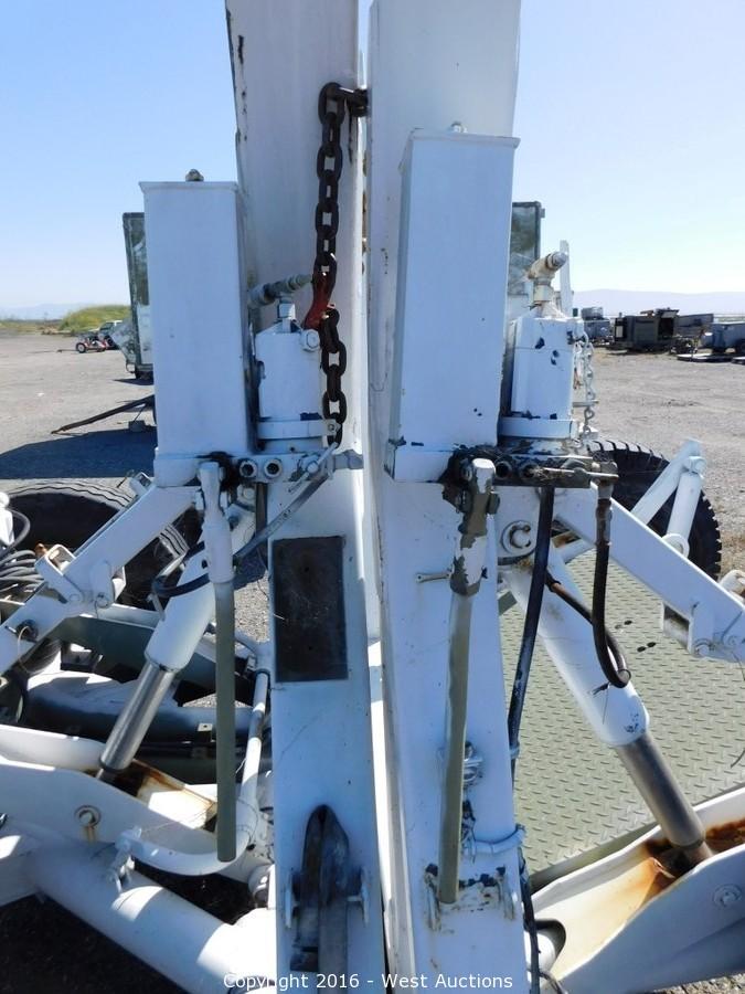 West Auctions - Auction: Complete Sellout; Freightliner Flatbed Truck ...