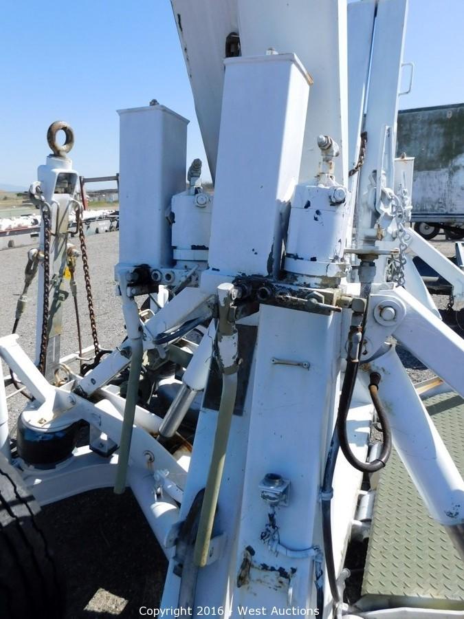 West Auctions - Auction: Complete Sellout; Freightliner Flatbed Truck ...