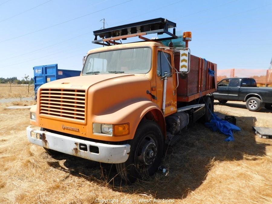 West Auctions - Auction: Trailers and Construction Equipment ITEM: 1990 ...