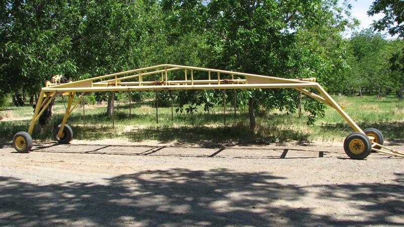 West Auctions - Auction: Farm Equipment in Capay Valley, CA ITEM: 28ft ...