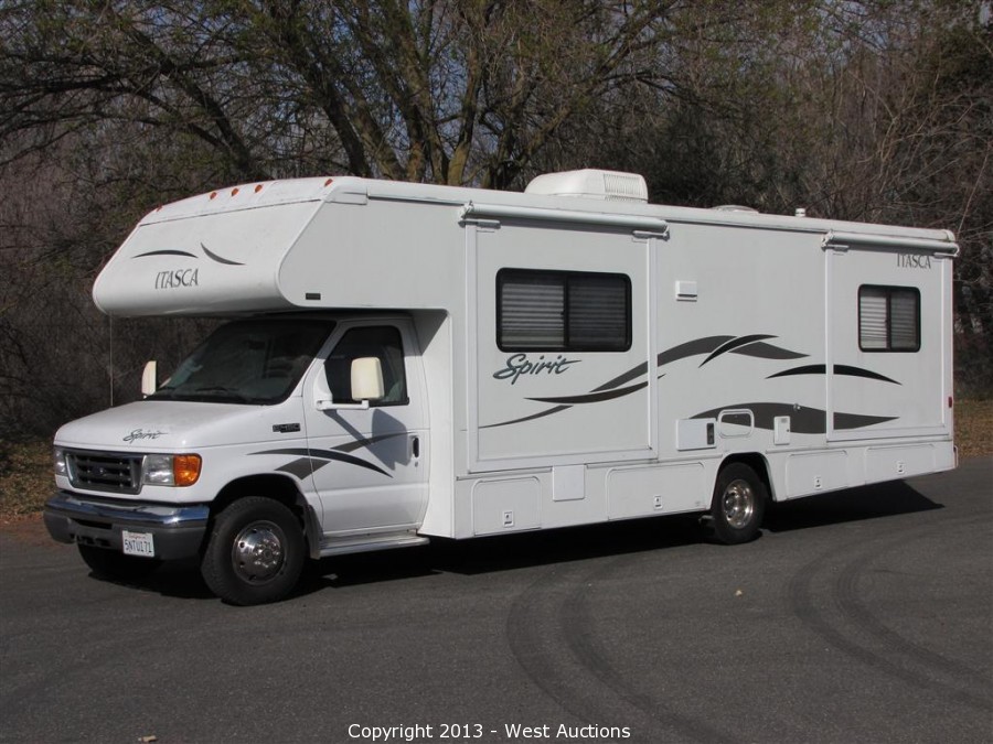 West Auctions - Auction: 2006 Winnebago Itasca Spirit 29.5' RV ITEM ...