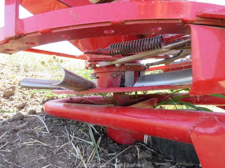 West Auctions - Auction: Tractors, Trailers and Farm Equipment ITEM ...