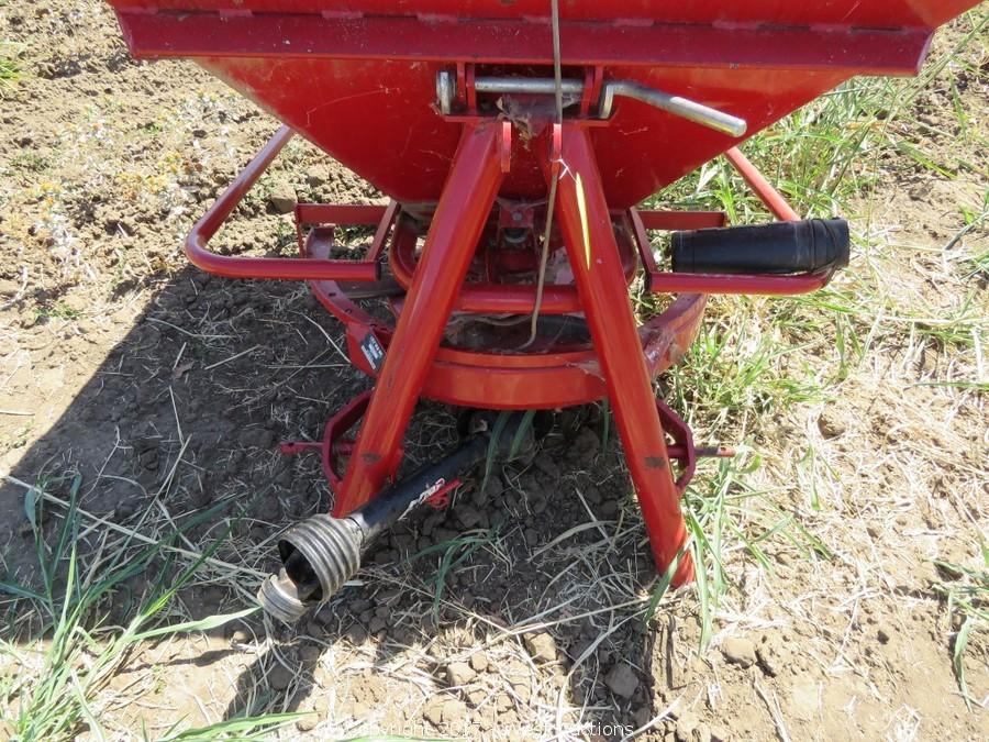 West Auctions - Auction: Tractors, Trailers and Farm Equipment ITEM ...