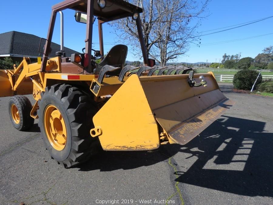West Auctions - Auction: 1986 Case 480E Skip Loader with Box Scraper ...