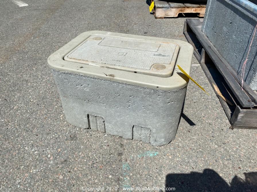 West Auctions - Auction: Online Auction of Freightliner Trucks and ...