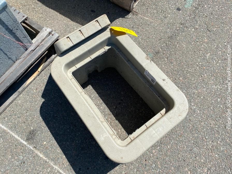 West Auctions - Auction: Online Auction of Freightliner Trucks and ...