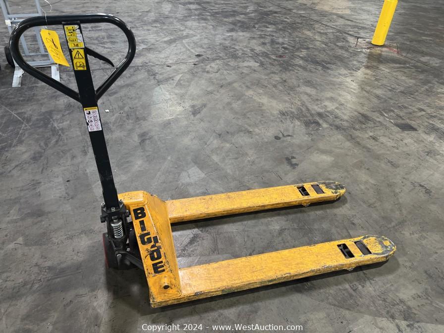 West Auctions - Auction: Forklifts, Pallet Racking, Material Handling ...